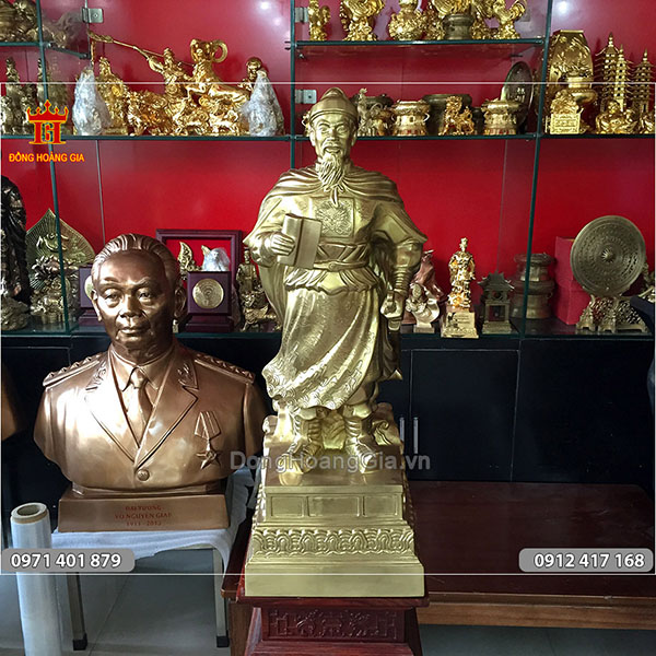 Tượng Trần Quốc Tuấn đồng Katut 75cm